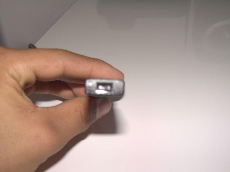 Techware Labs - Reviews - Trekstor 16MB Thumbdrive